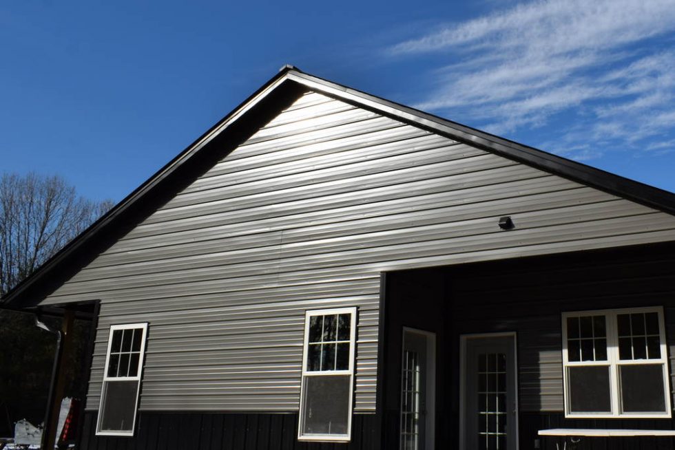 Orientation of Metal Siding Panels | All American Steel